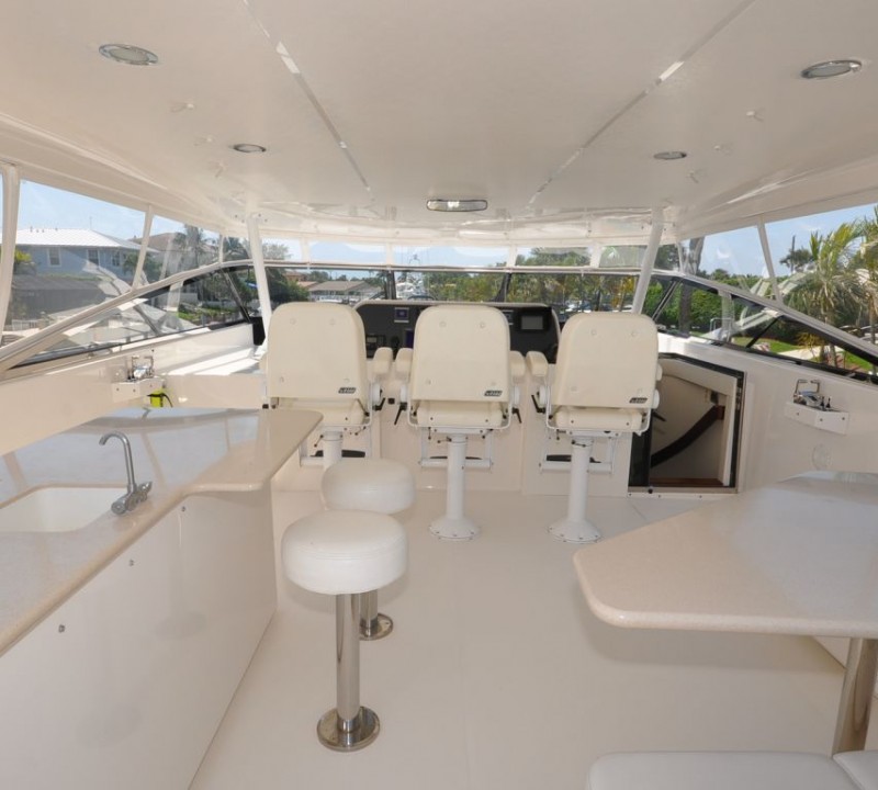 TRUE NORTH Yacht Charter Details, Pacific Mariner | CHARTERWORLD Luxury ...
